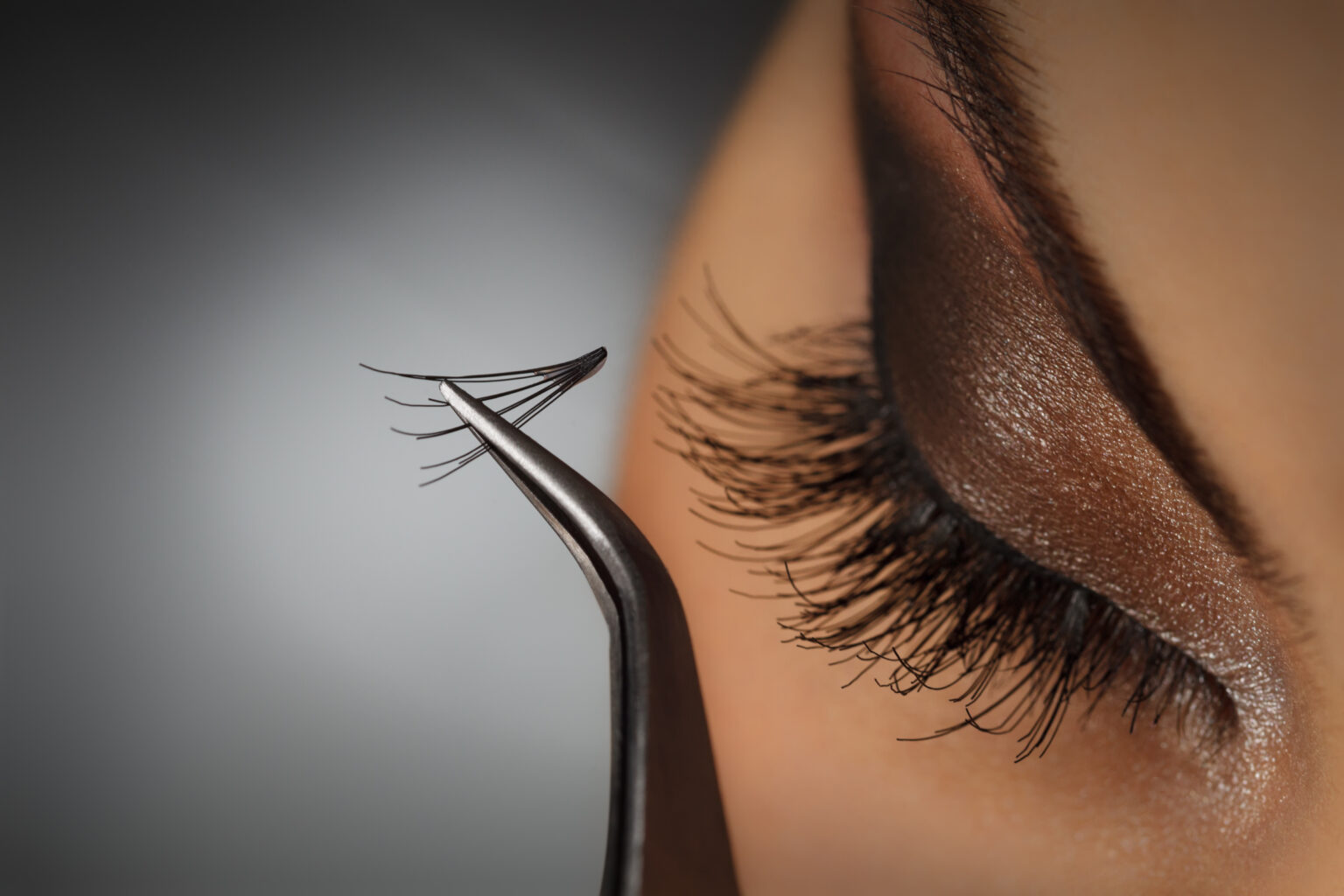 Eyelash Extension Course | Cosmetology Courses In Minnesota
